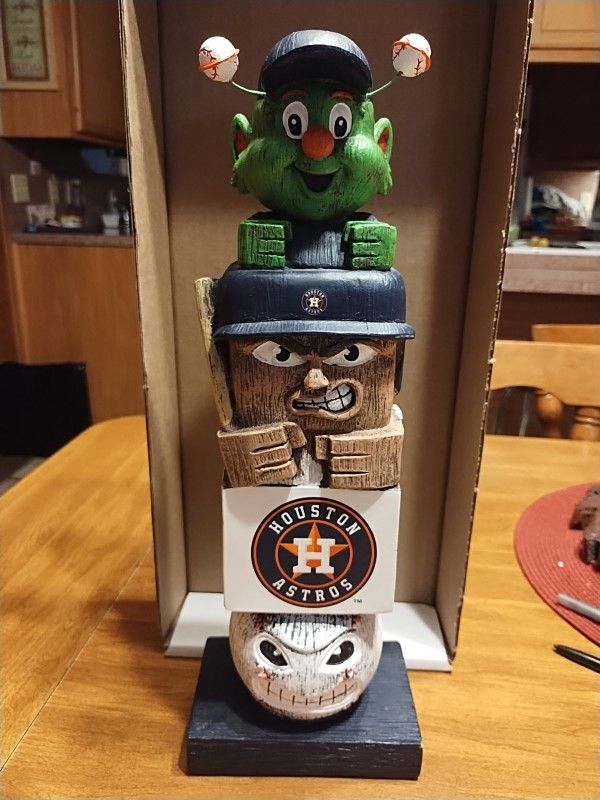 Houston Astros MLB Tiki Tiki Totem 15.5" Garden Statue Mascot Orbit for ...