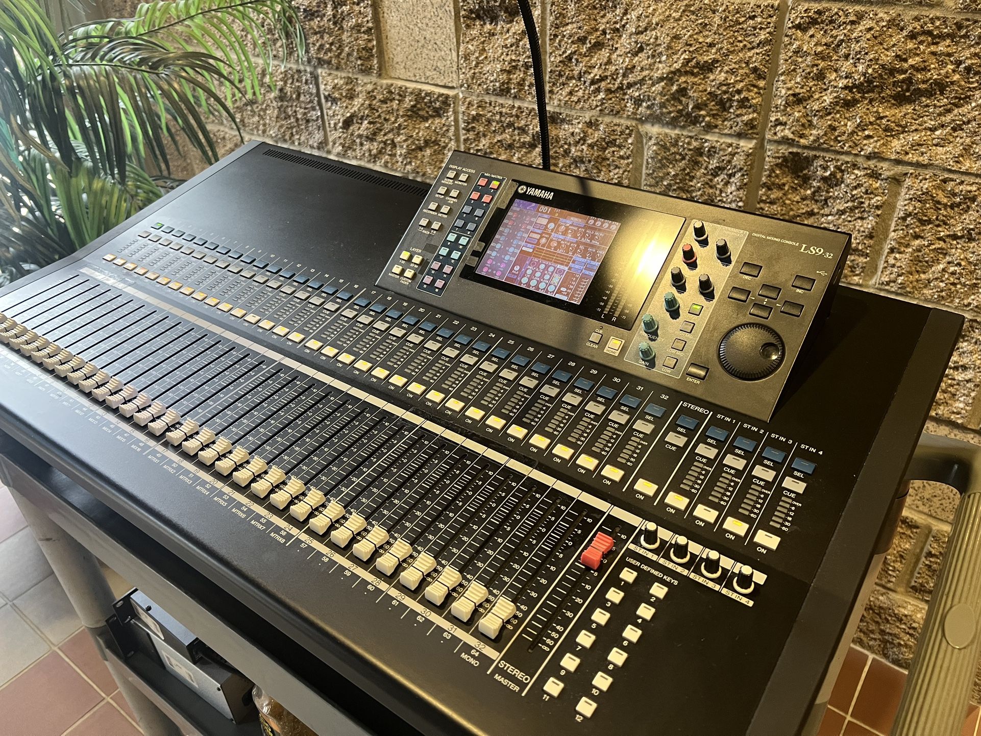 Yamaha Digital Mixer 32 Channel