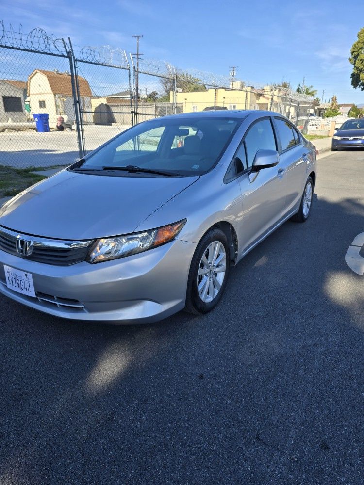 2012 Honda Civic for Sale in Bell Gardens, CA - OfferUp