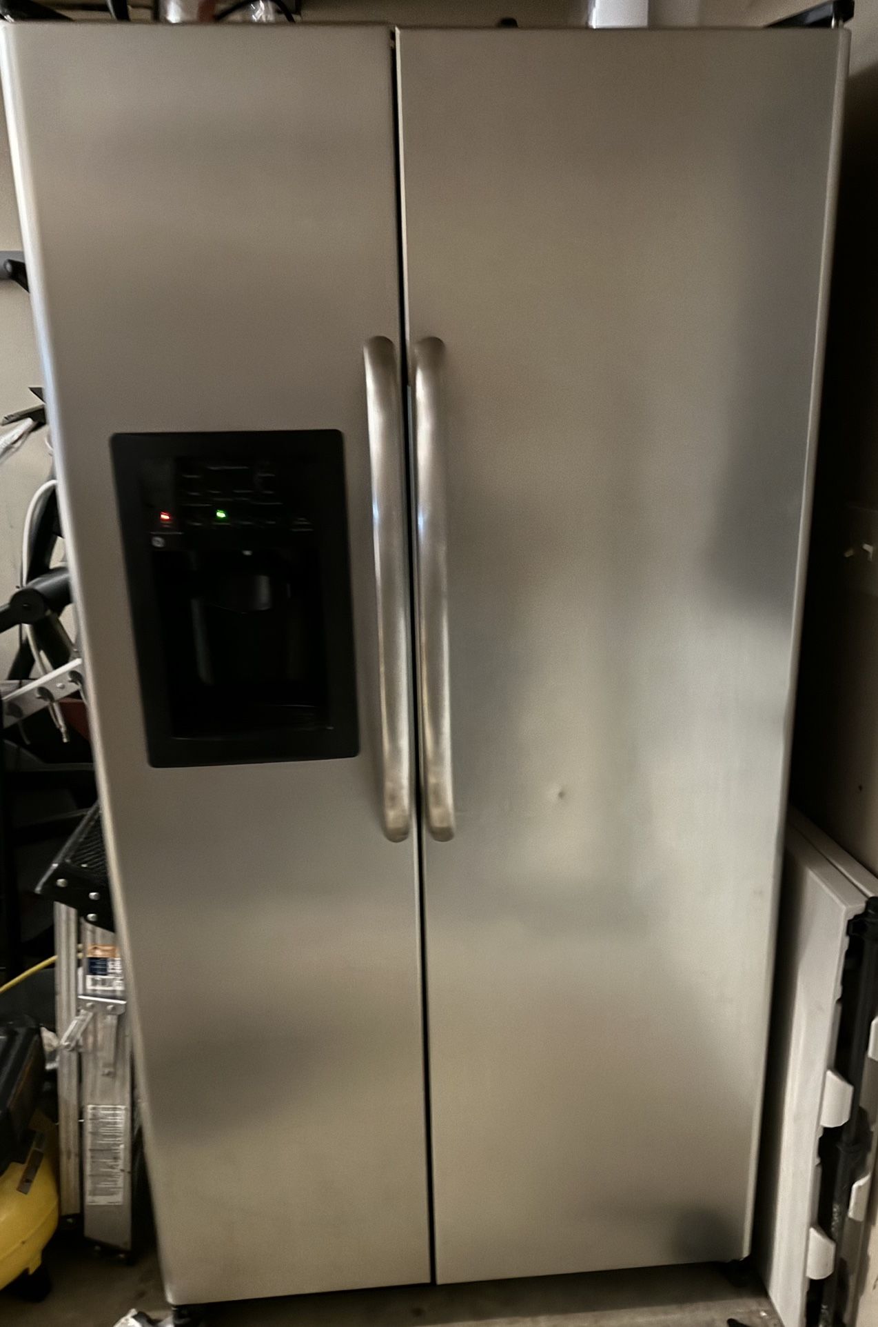 Refrigerator for Sale in Seattle, WA - OfferUp