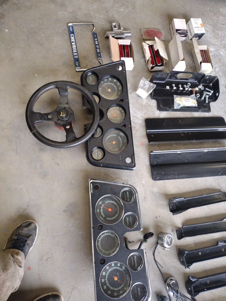 Chevy C10 C20 Parts for Sale in Hesperia, CA - OfferUp