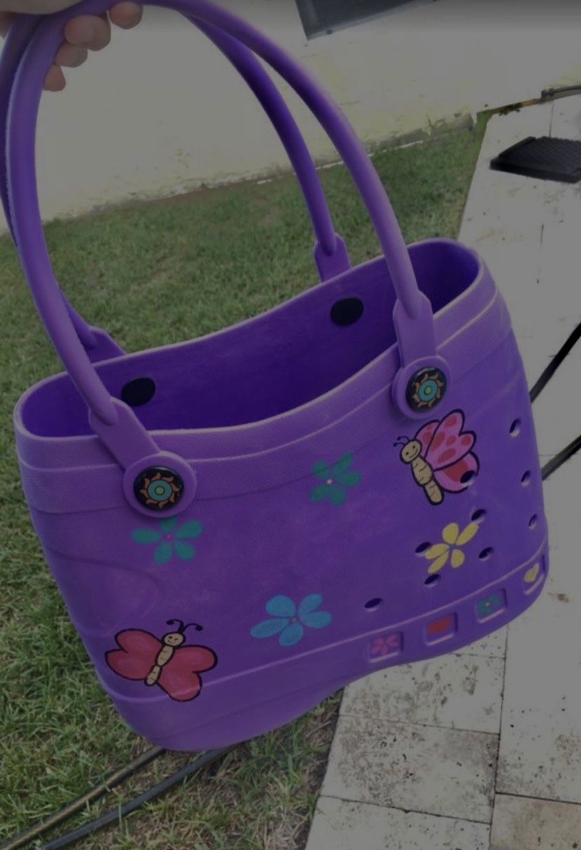 Purple Croc Bag for Sale in Lake Worth, FL - OfferUp