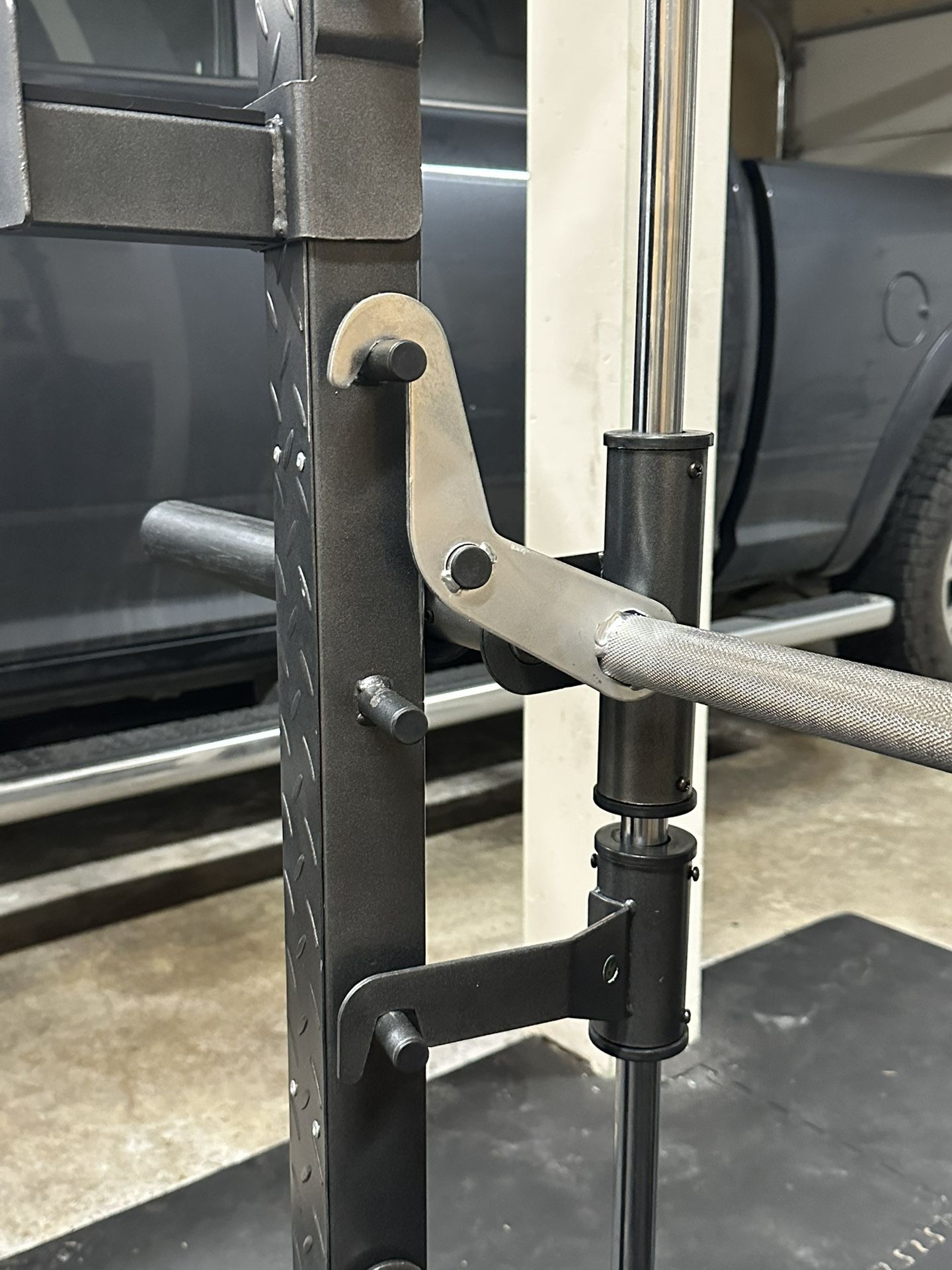 SM-4008 Smith Machine Home Gym for Sale in Gig Harbor, WA - OfferUp