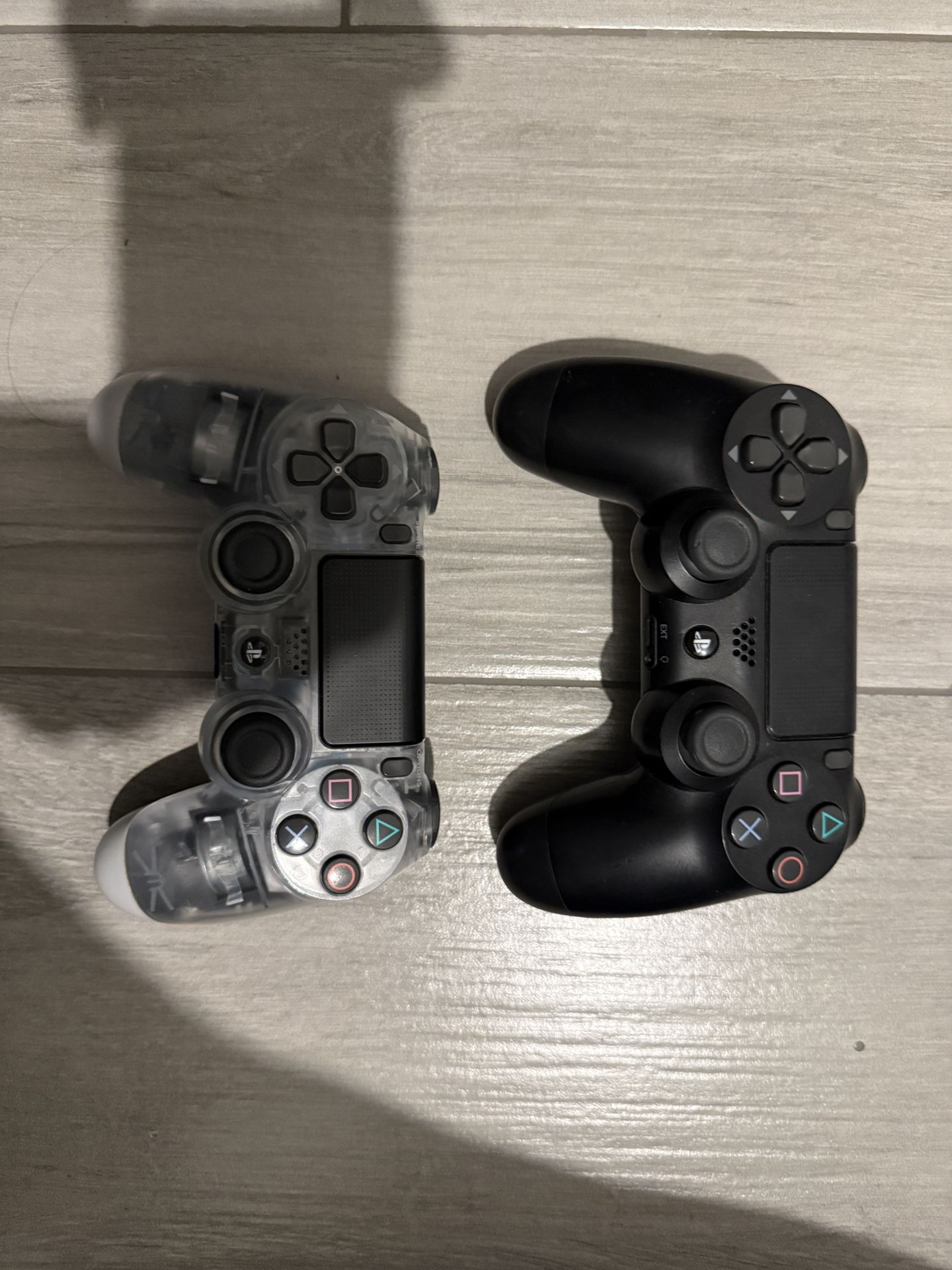 2 PS4 Controllers for Sale in Miami, FL - OfferUp