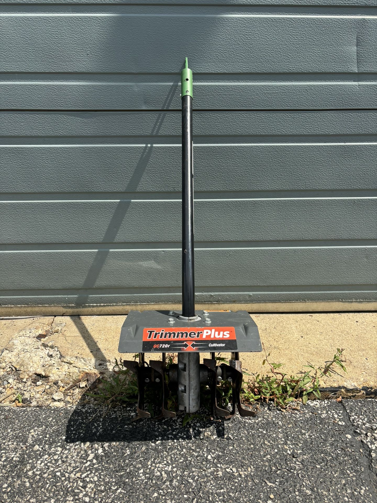 Tpg720 Trimmer plus Cultivator for Sale in Geneva, IL - OfferUp