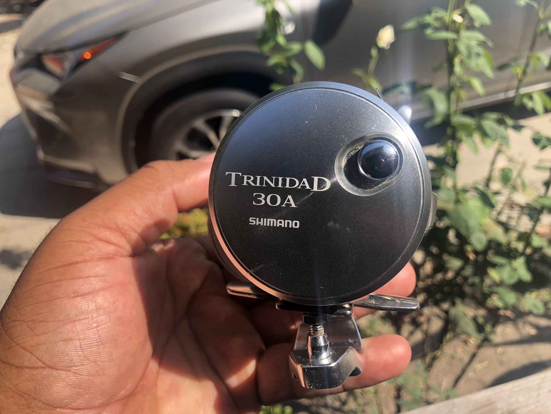 SHIMANO TRINDAD 30 for Sale in Long Beach, CA - OfferUp