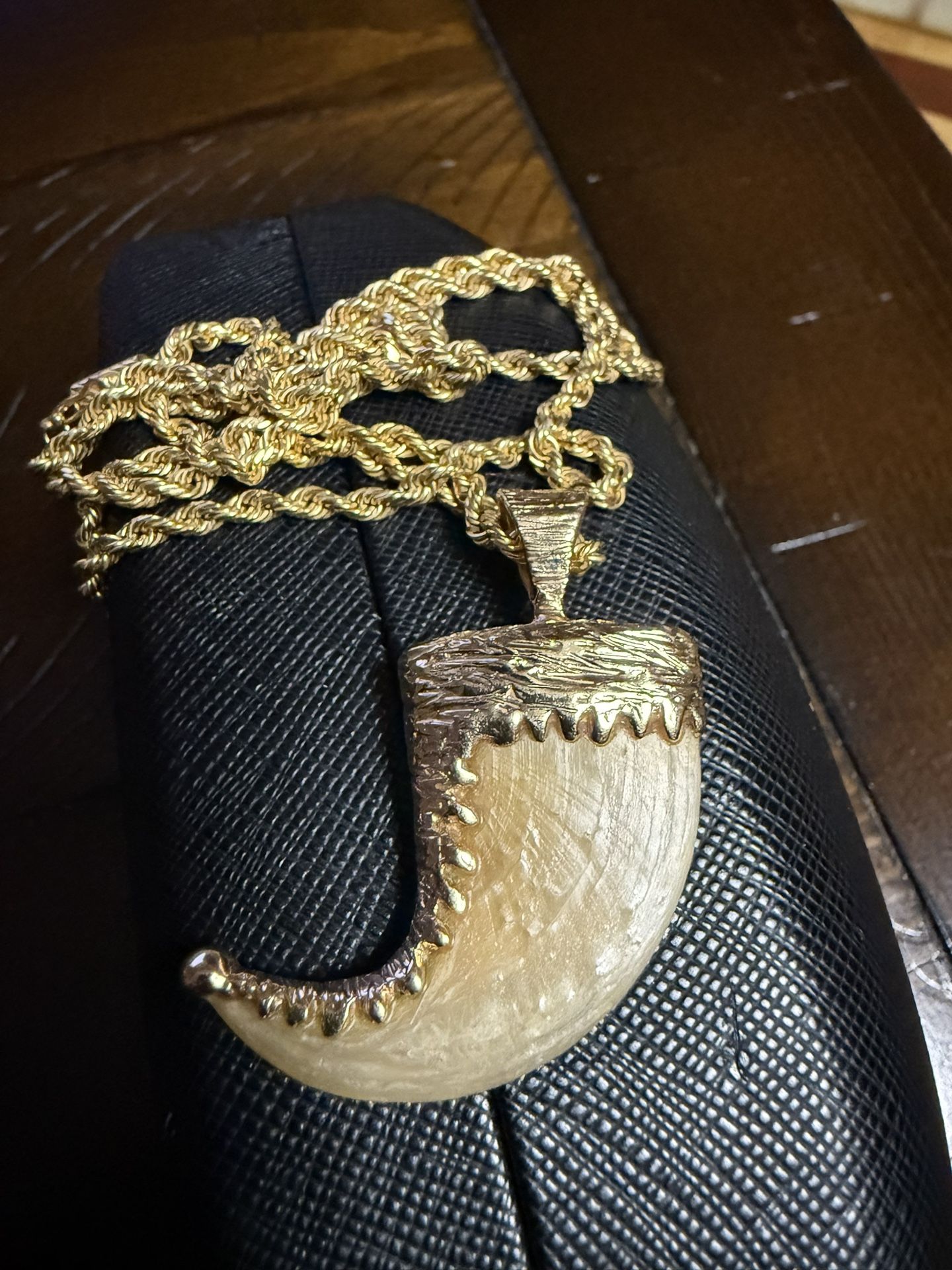 Rope Chain With Tigers Tooth for Sale in San Diego, CA - OfferUp
