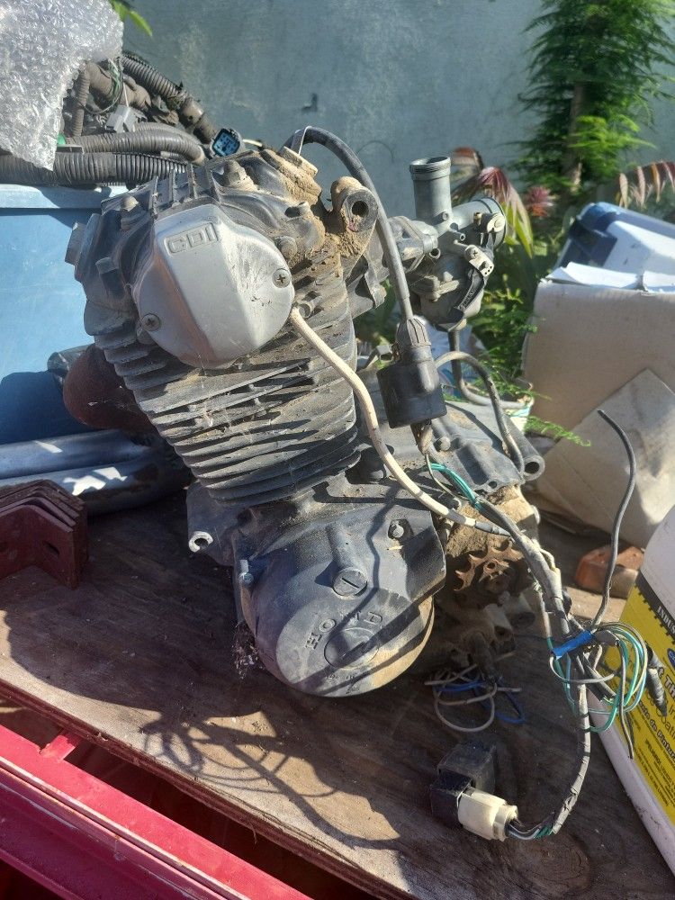 Honda 250cc Motor. for Sale in Los Angeles, CA - OfferUp