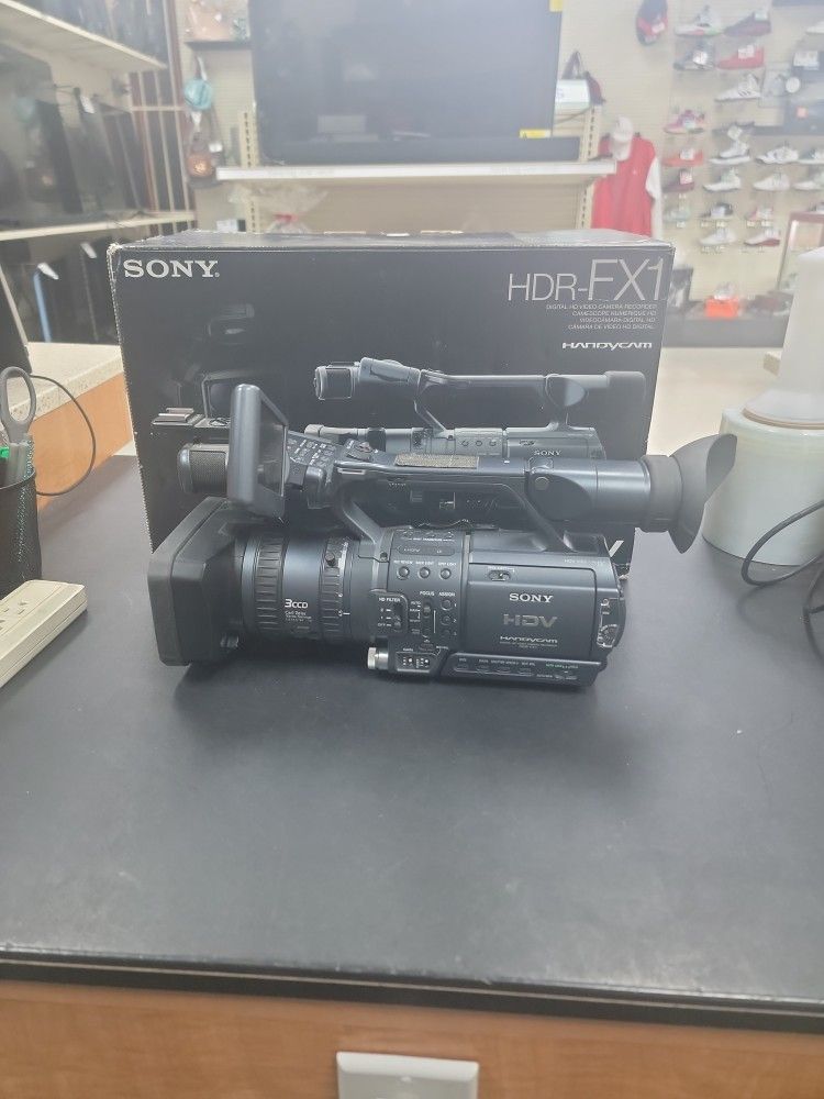 Sony Digital HD Video Camera Recorder for Sale in San Antonio, TX - OfferUp