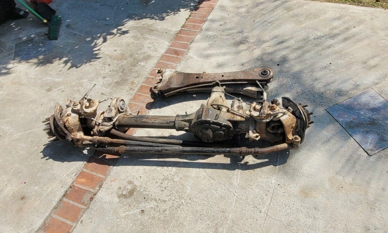 2005+ Ford Dana 60 Front Axle for Sale in Los Angeles, CA - OfferUp