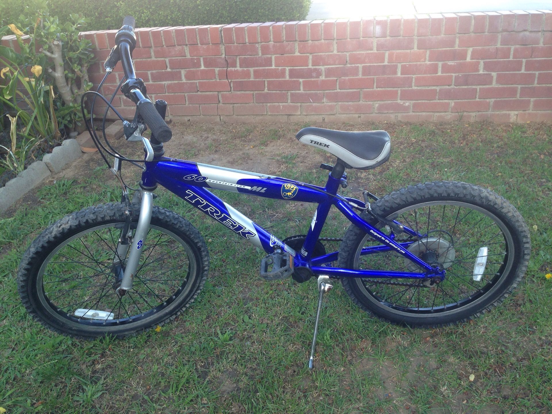 Trek 60 Mountain lion 20" bike for Sale in Tracy, CA - OfferUp