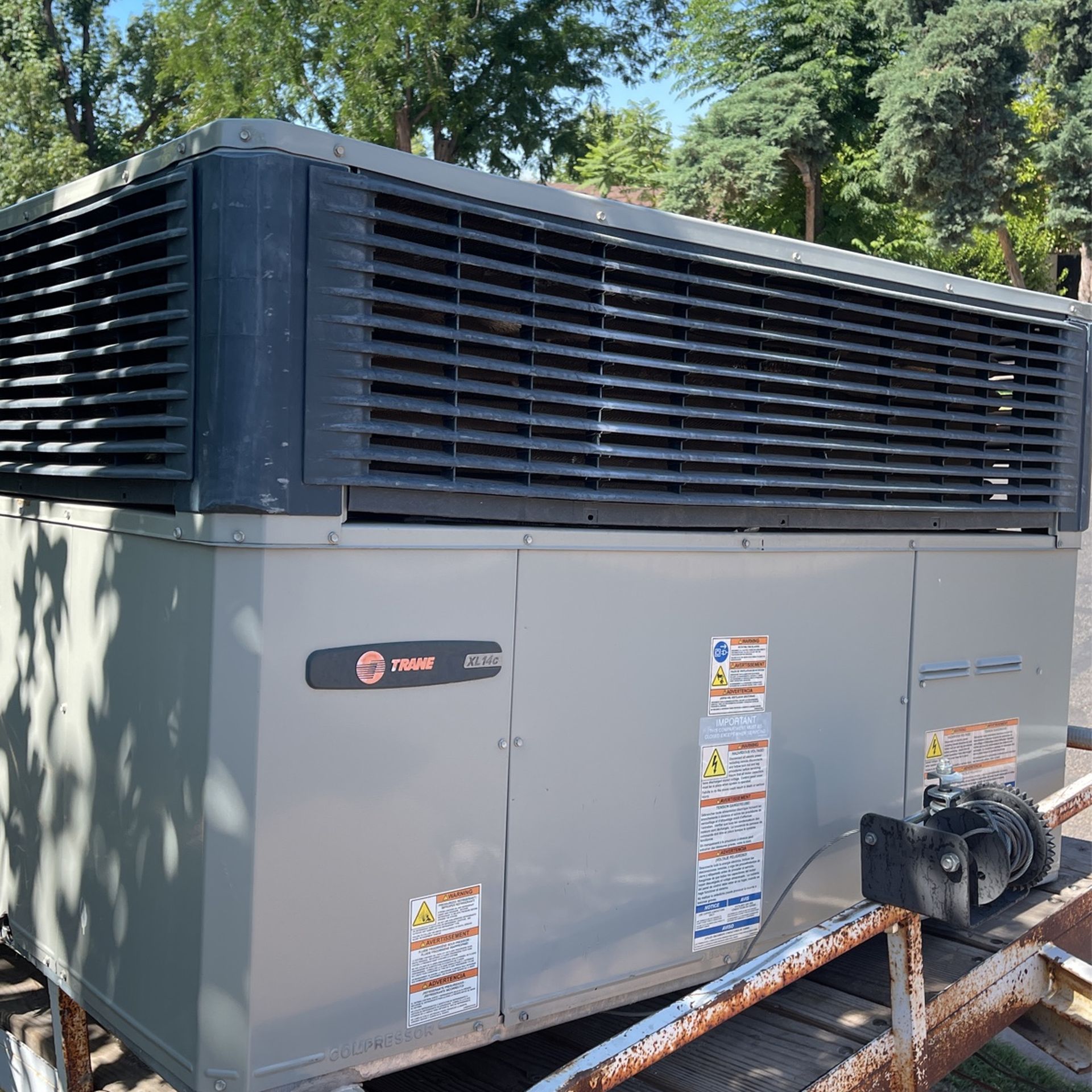 Trane 4 Ton Heat Pump Package Units Three Phase for Sale in Phoenix, AZ ...