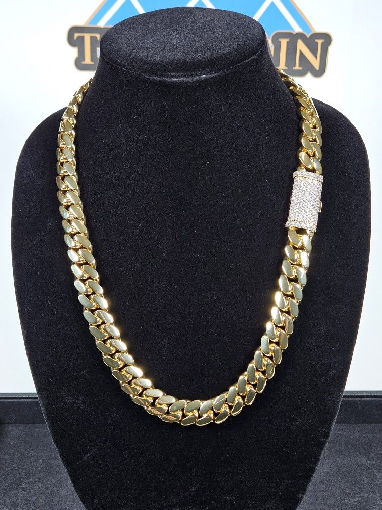 Cuban Link Gold Chain w Matching Bracelet Gold Plated 14k Iced Out ...