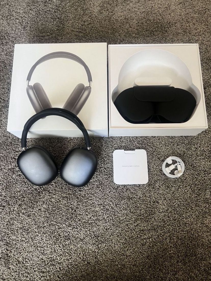 Apple Airpods Max + Apple Care for Sale in Pompano Beach, FL - OfferUp