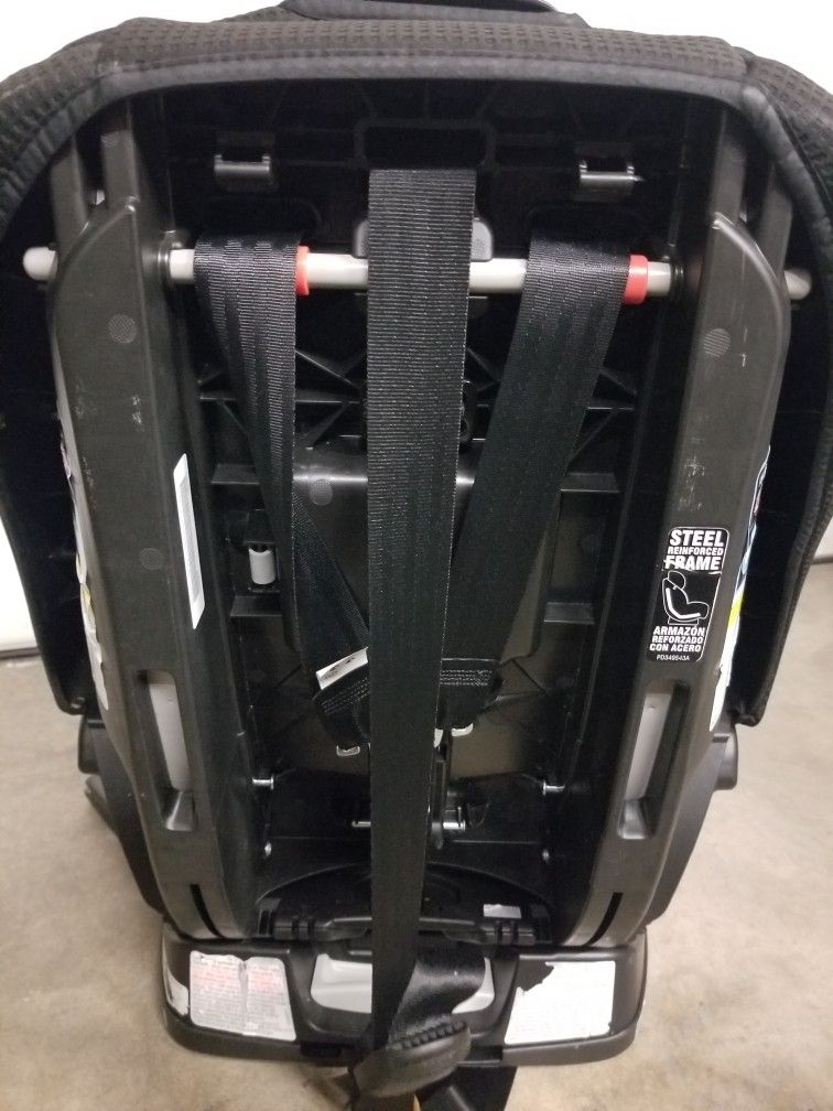 Adjusting The Harness Strap Length On Graco Rear Facing Only Car Seats ...