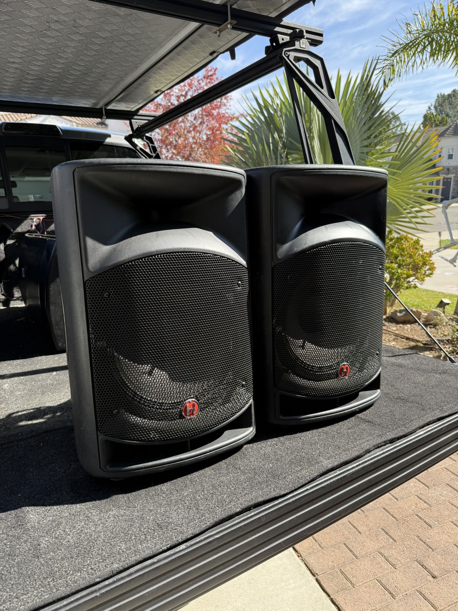 PA Speakers with Equilizer for Sale in San Marcos, CA - OfferUp