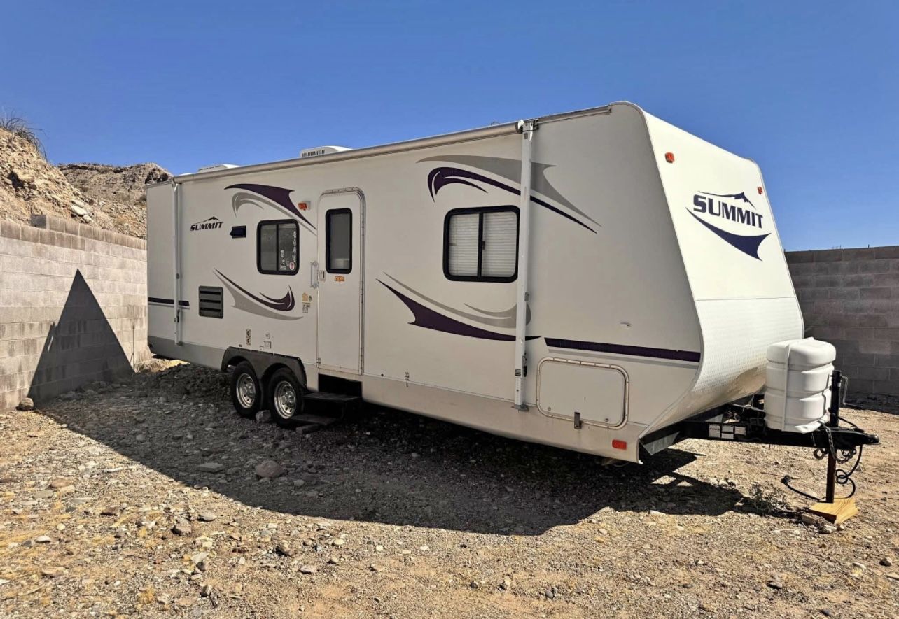 2007 Thor motor coach Summit for Sale in Phoenix, AZ - OfferUp