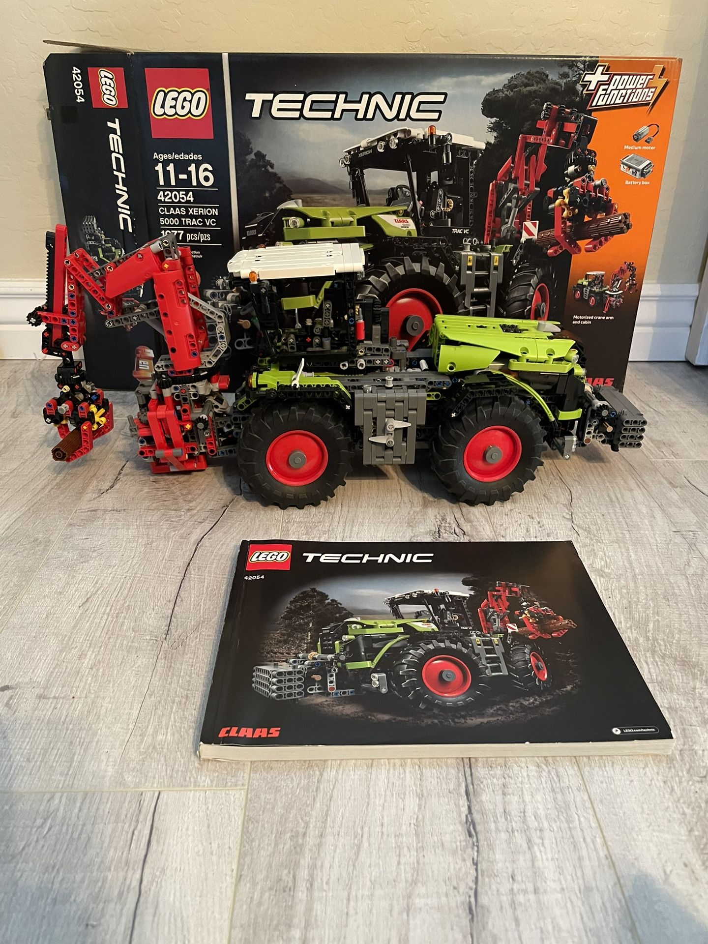 42054 LEGO Technic CLAAS XERION 5000 TRAC VC for Sale in Chandler, AZ ...