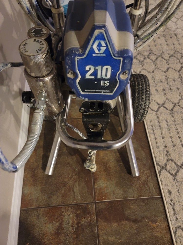 Graco 210 ES Paint Sprayer - Warranty for Sale in Las Vegas, NV - OfferUp
