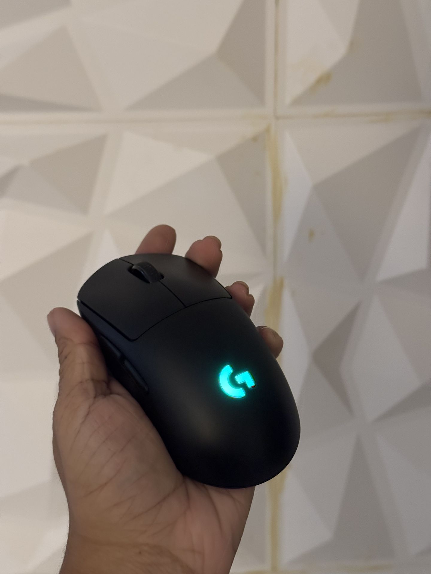 Logitech G Pro Wireless Gaming Mouse Esports Grade Performance for Sale ...