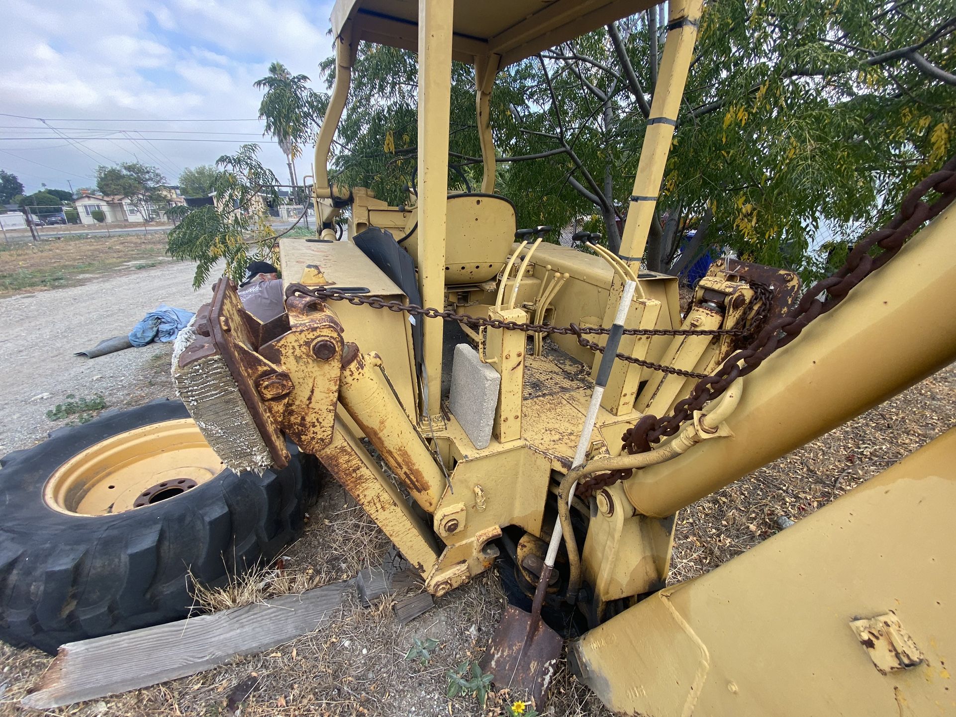 Ford 750 Backhoe Loader for Sale in Fontana, CA - OfferUp