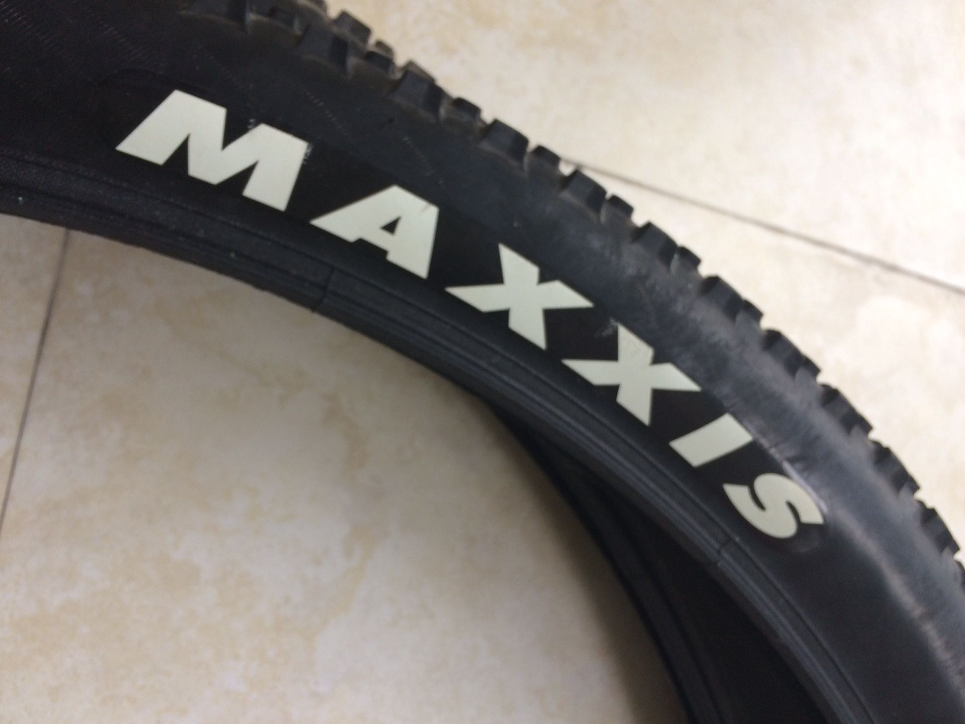 Maxxis Ikon 27.5x2.2 MTB-XC Tires (pair) for Sale in Miami, FL - OfferUp