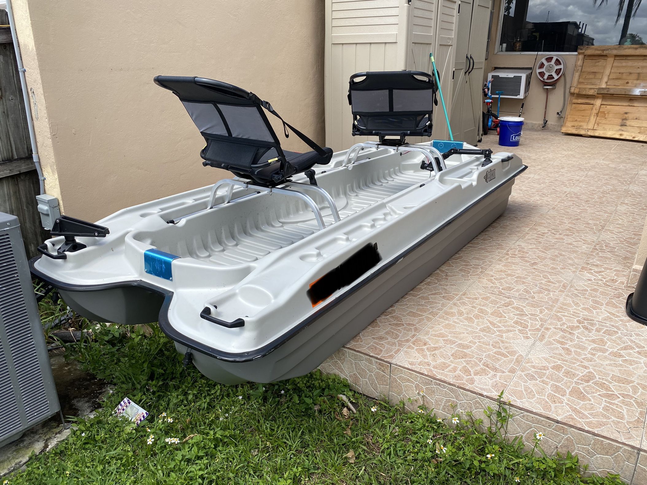 Pelican Bass Raider 10e NXT for Sale in Hialeah Gardens, FL - OfferUp