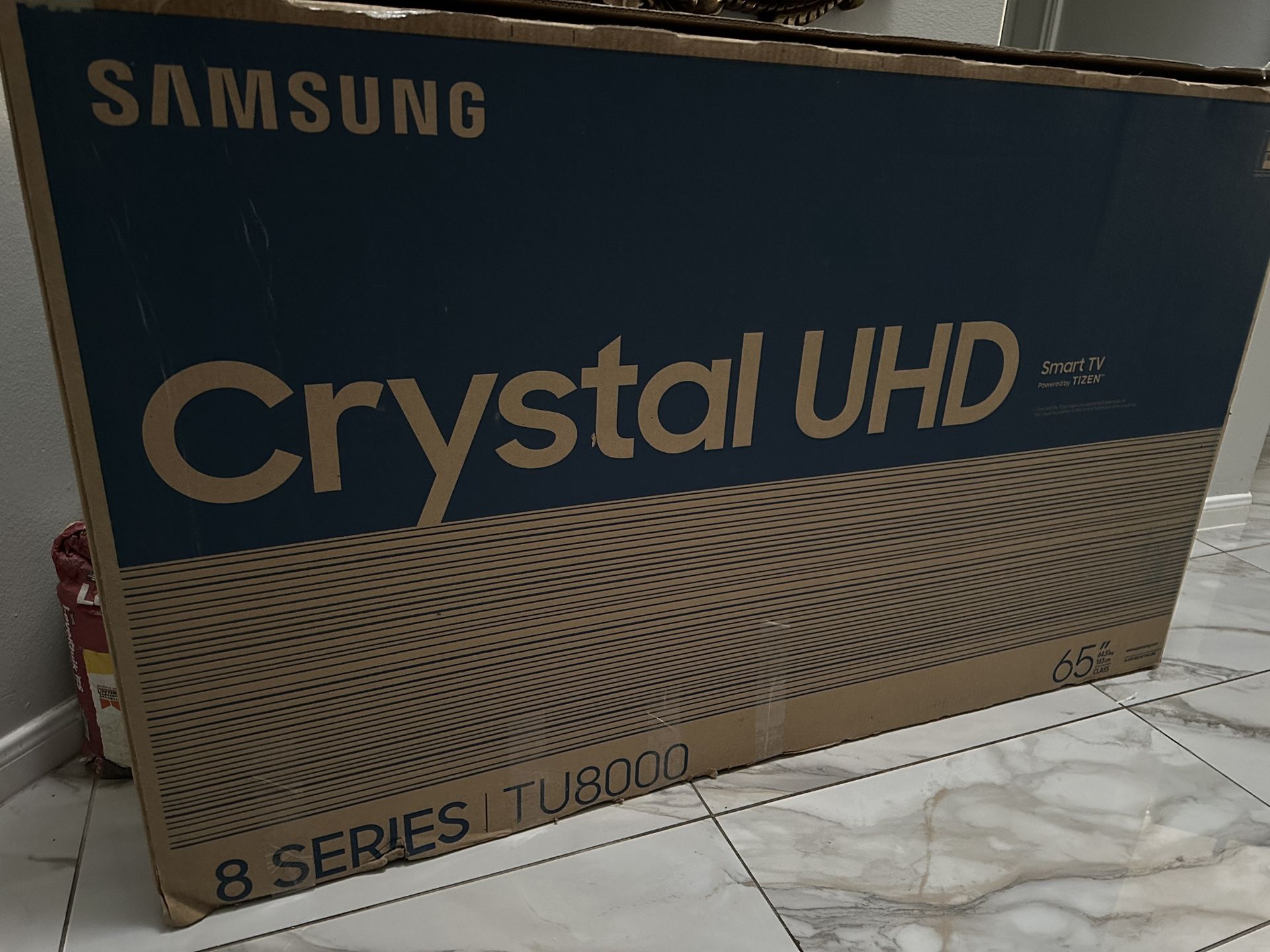 65” 4K UHD Smart TV TU8000 for Sale in Houston, TX - OfferUp