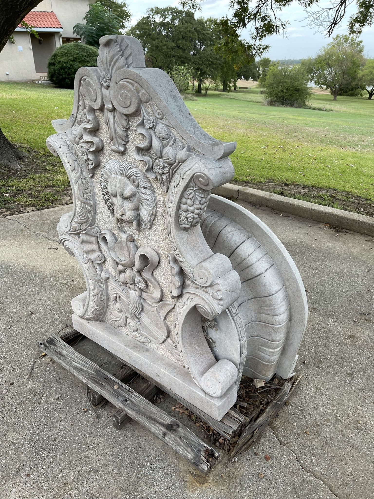 Lion Fountain for Sale in Justin, TX - OfferUp