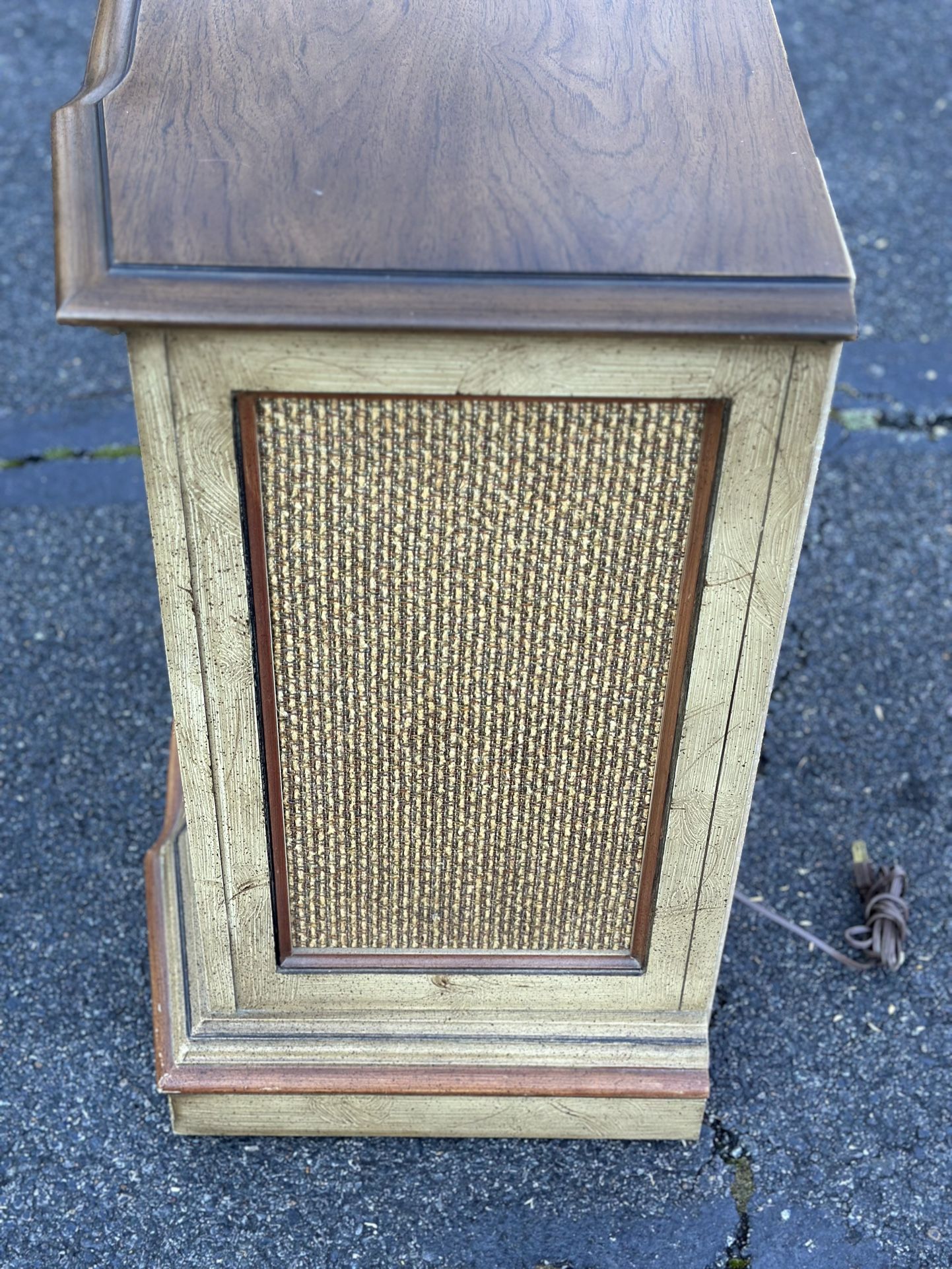 Gorgeous 1975 Venetian Stereo Console - Magnavox - Console Table ...