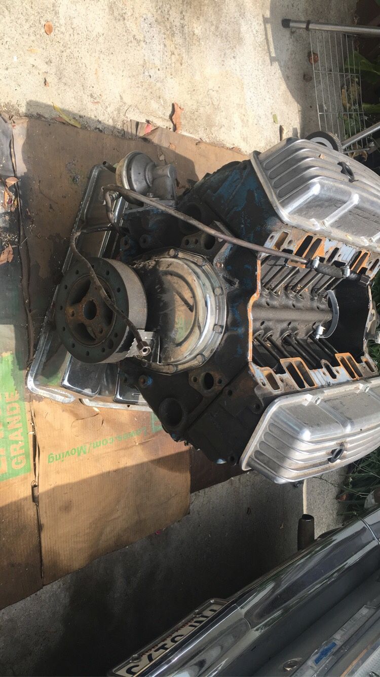 305 Chevy Small Block W/350 Transmission for Sale in Los Angeles, CA ...