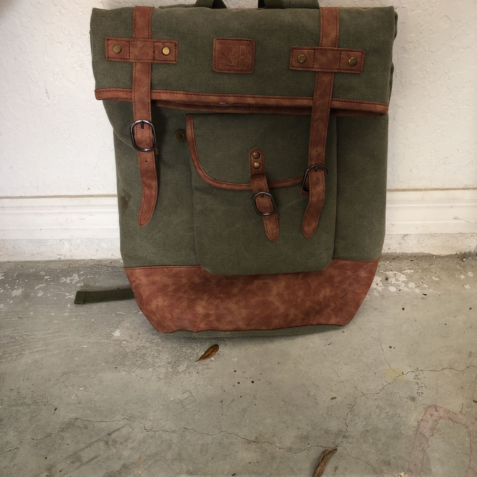 Insulated BACK PAC /cooler Brand New for Sale in Homosassa Springs, FL ...