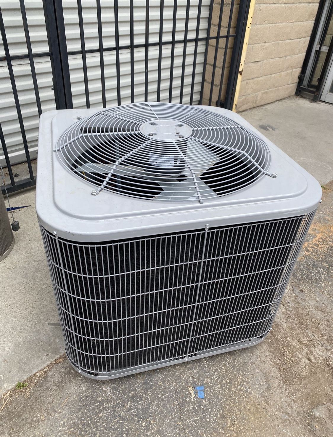 5 Ton AC Condenser 3 Phase for Sale in Los Angeles, CA - OfferUp