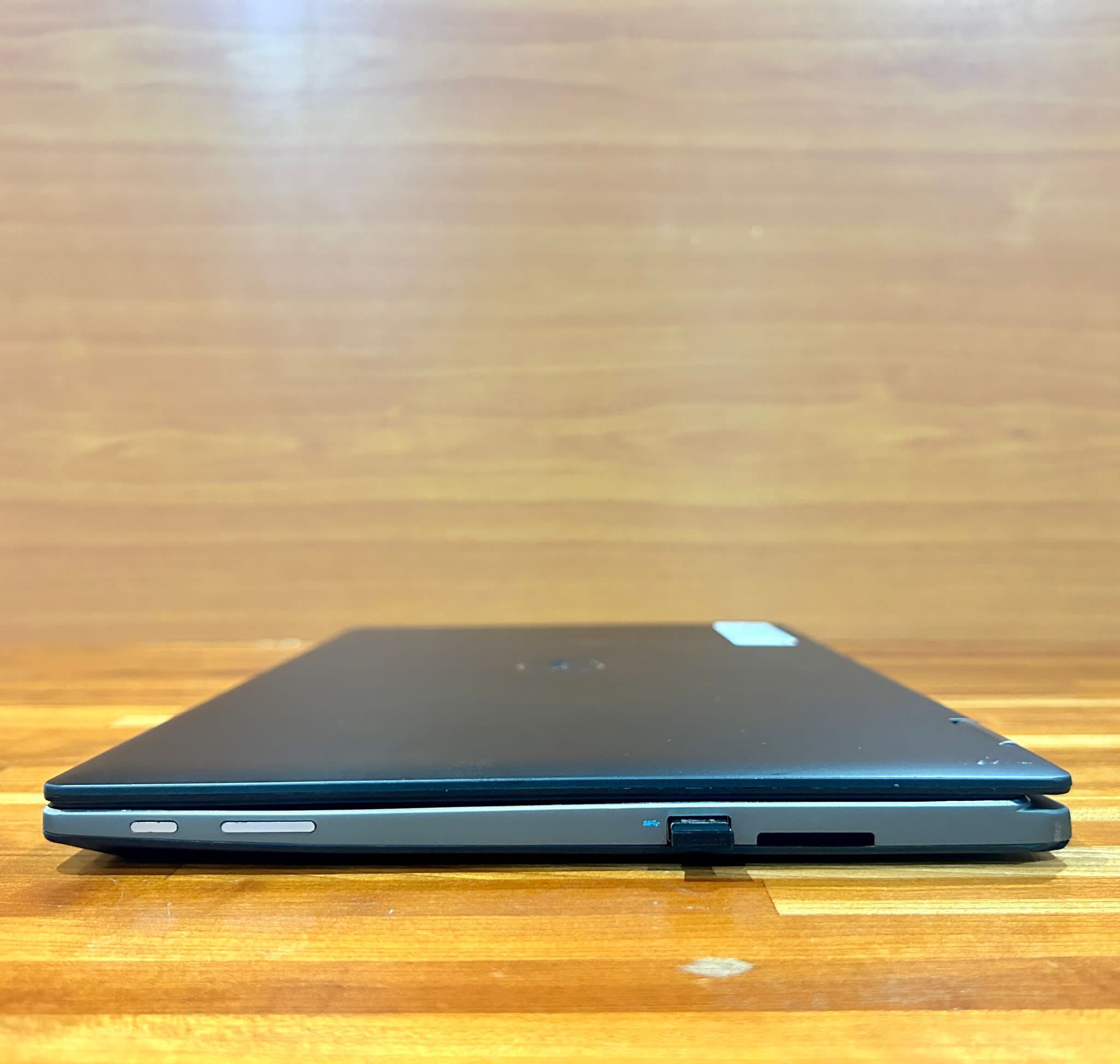 Dell Inspiron 7353 13” Touchscreen convertible 2.30Ghz i3-6100u 8GB RAM 128GB SSD Windows 10 ...