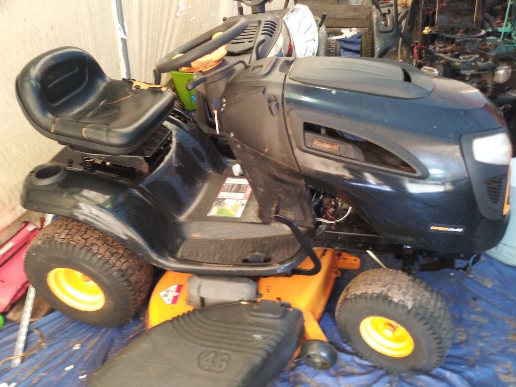 Poulan Pro riding lawn mower for Sale in Belleview, FL - OfferUp