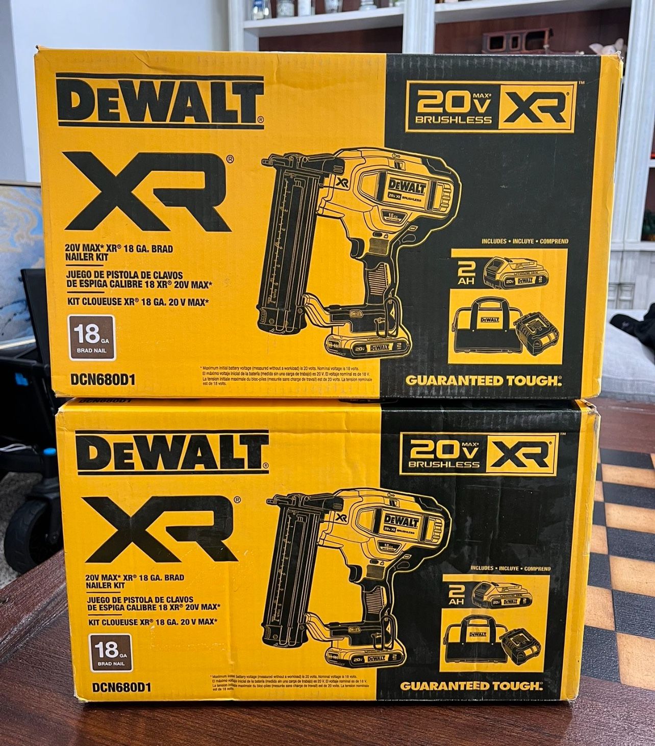 DEWALT 20V Brad Nailer Kit w/ 2.0Ah Battery, Charger and Contractor Bag ...