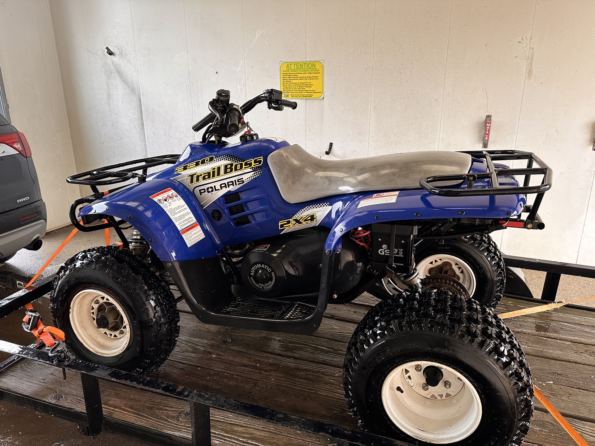 2003 Polaris trail boss 330 for Sale in Aurora, IL - OfferUp