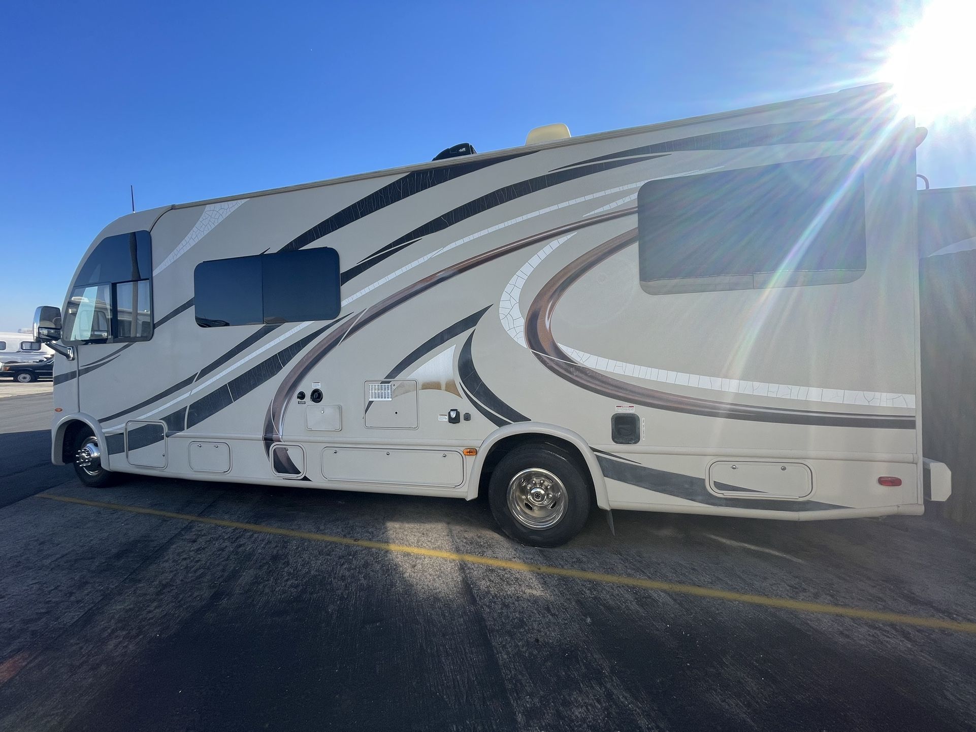 2016 Ford Thor Vegas for Sale in La Verne, CA - OfferUp