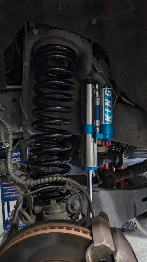 Ford F-250 Leveling Kit with King 2.5 Shocks for Sale in Costa Mesa, CA ...
