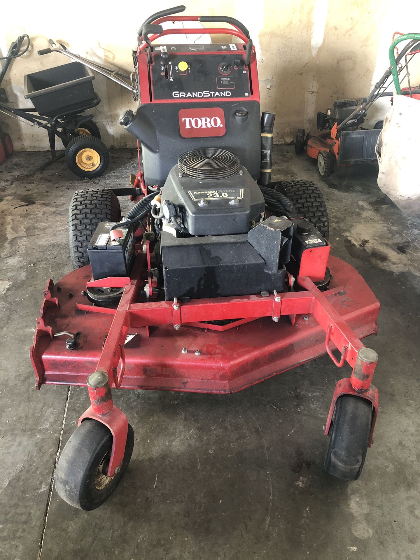 Toro grandstand 52” stand on for Sale in West Palm Beach, FL - OfferUp