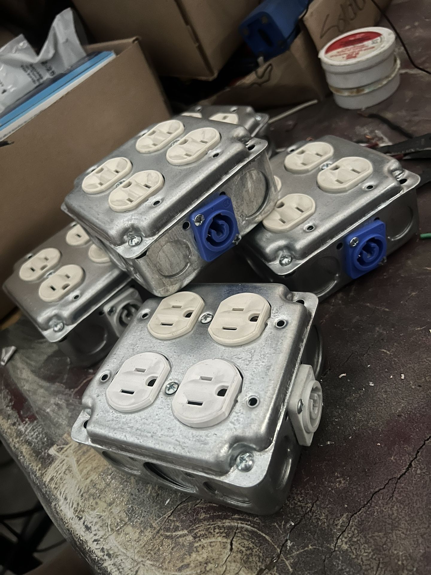 Powercon Electric Outlet Box for Sale in Upland, CA - OfferUp