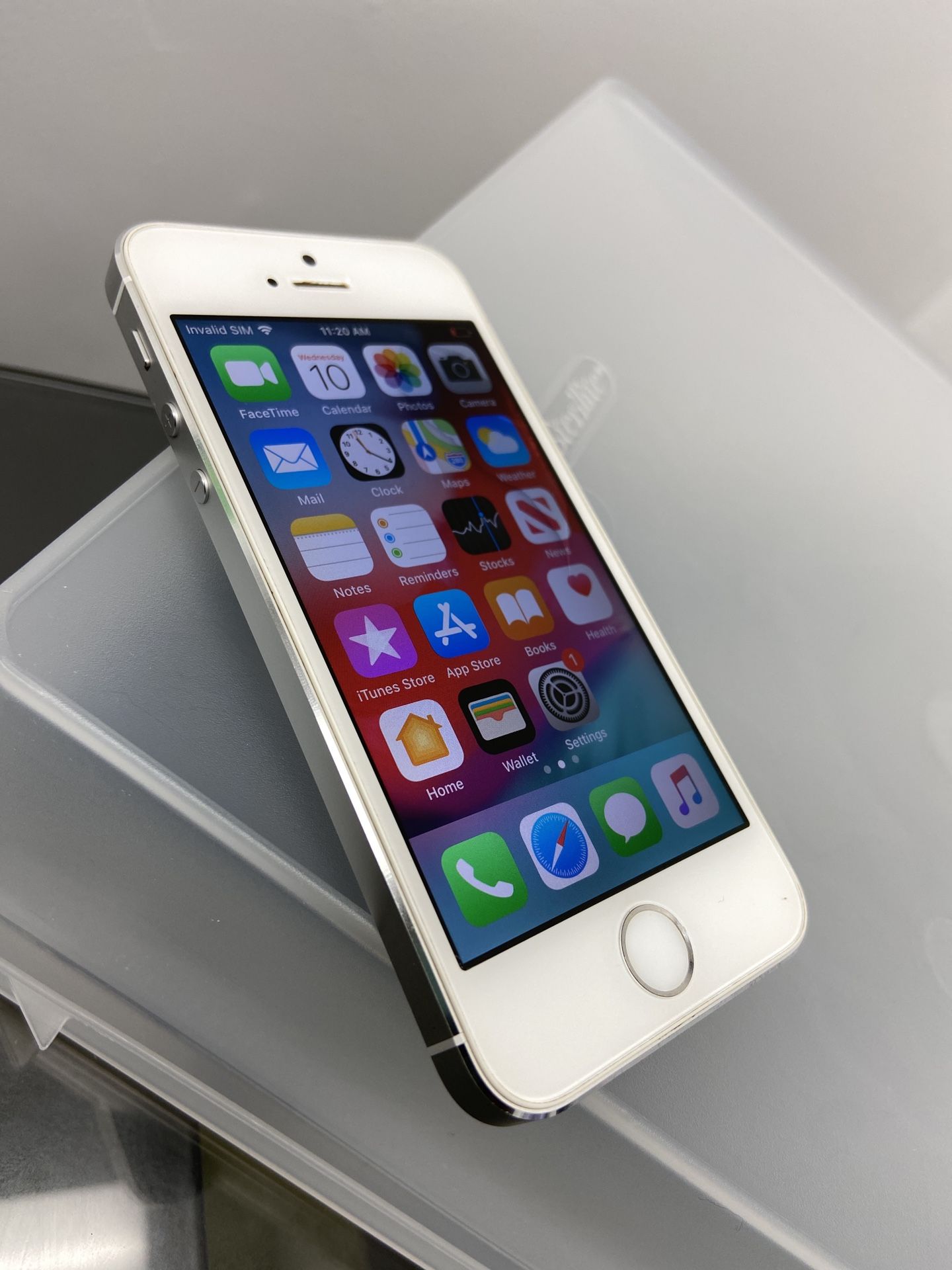iPhone 5s unlocked for Sale in Lawrence, MA - OfferUp