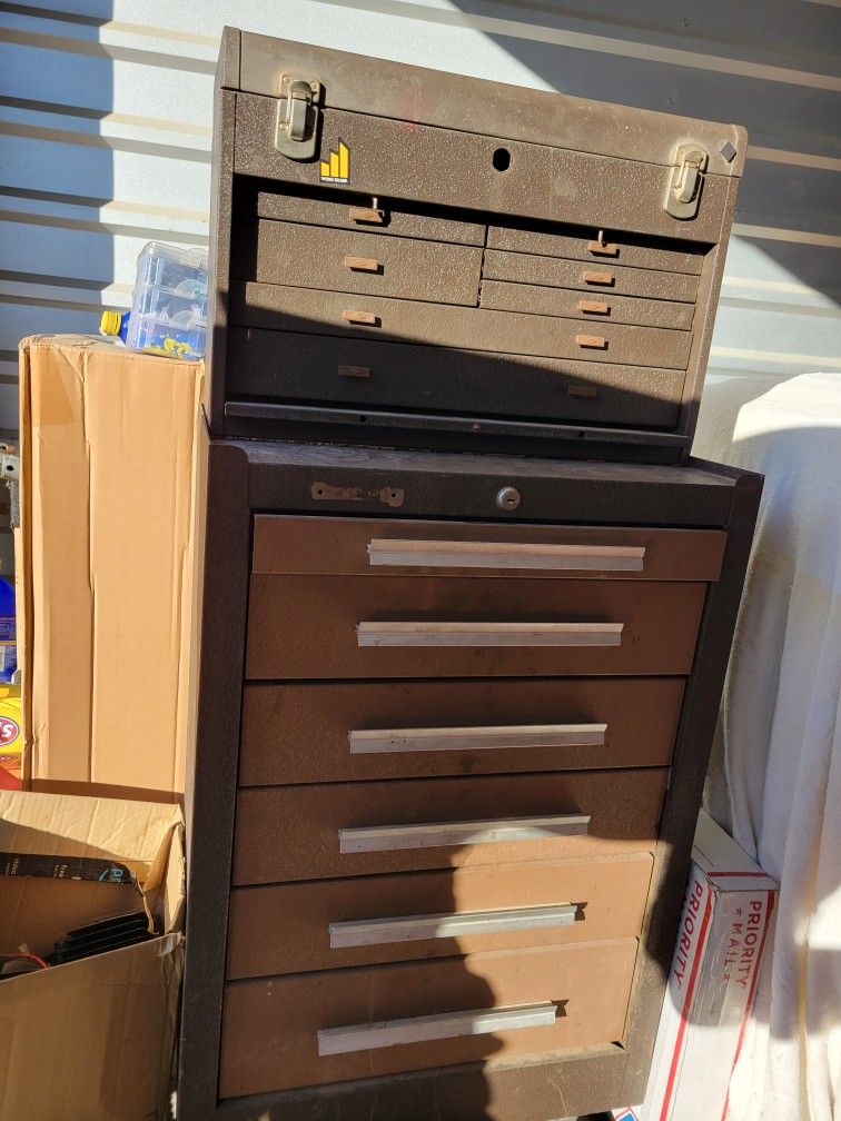 Toolbox for Sale in Willow Springs, CA - OfferUp