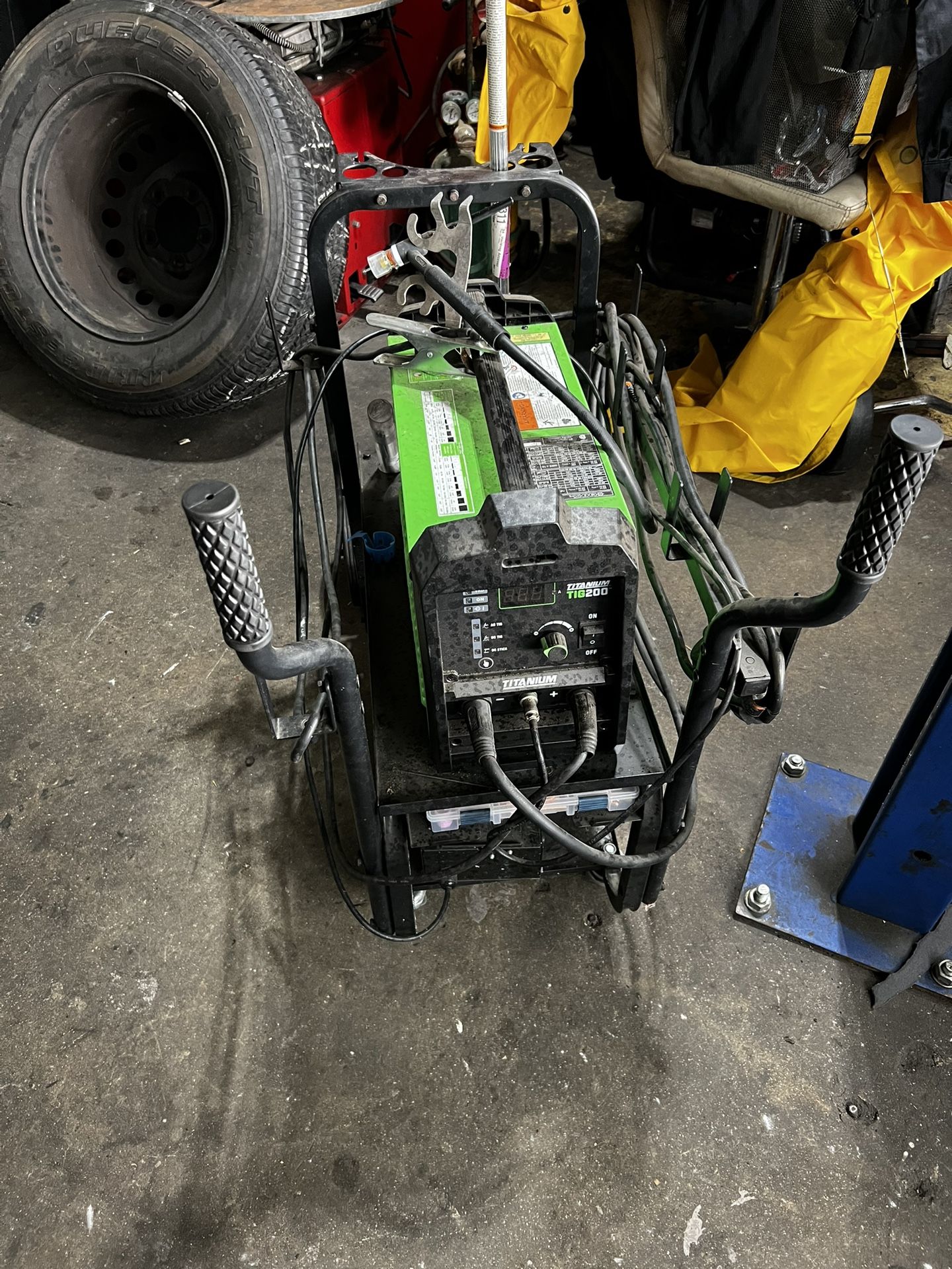 Tig Welder 200 And Cart for Sale in Los Angeles, CA - OfferUp