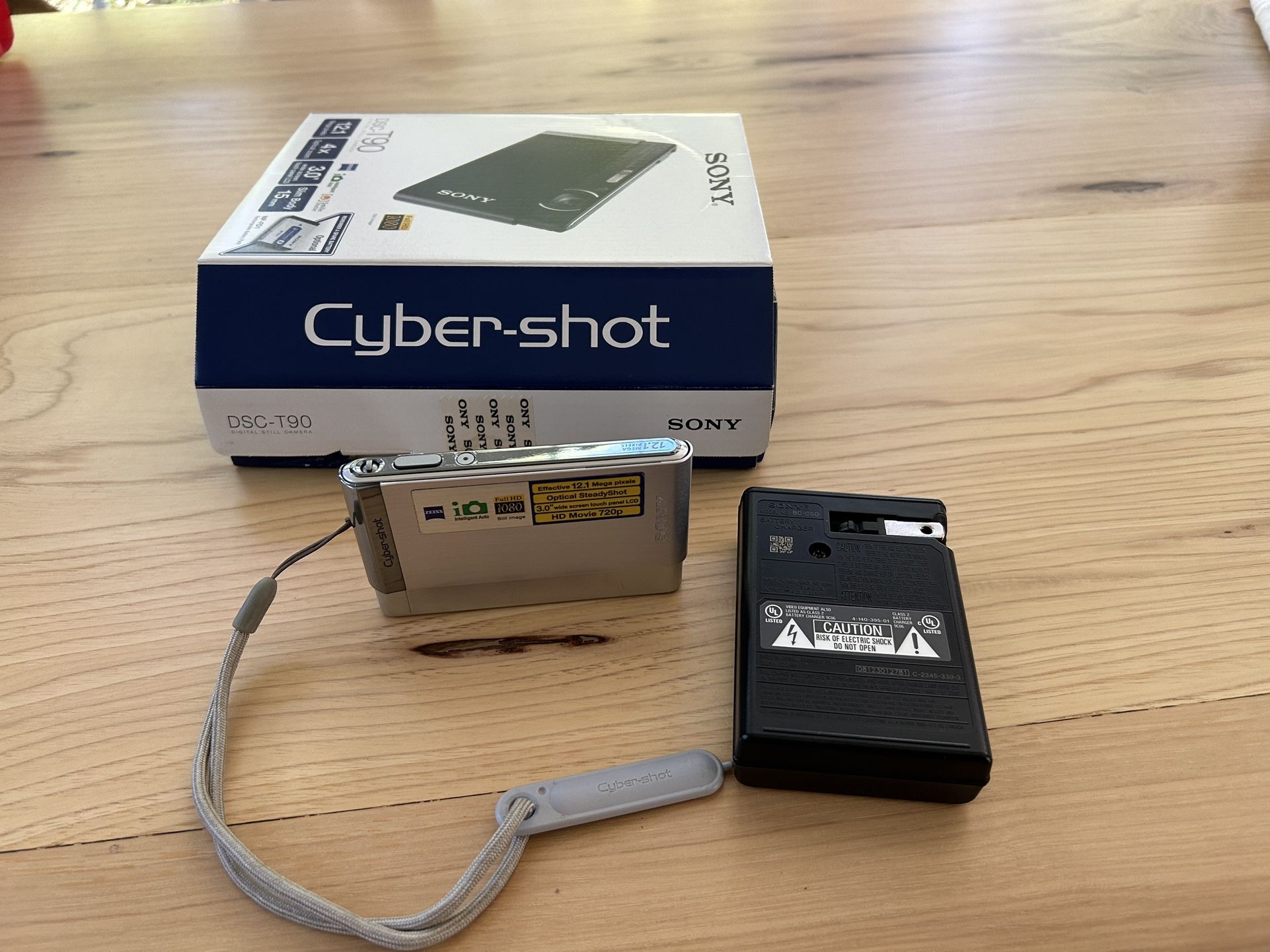 Sony DSC-T90 Cyber-shot Carl Zeus’s Lens Digital Camera for Sale in ...