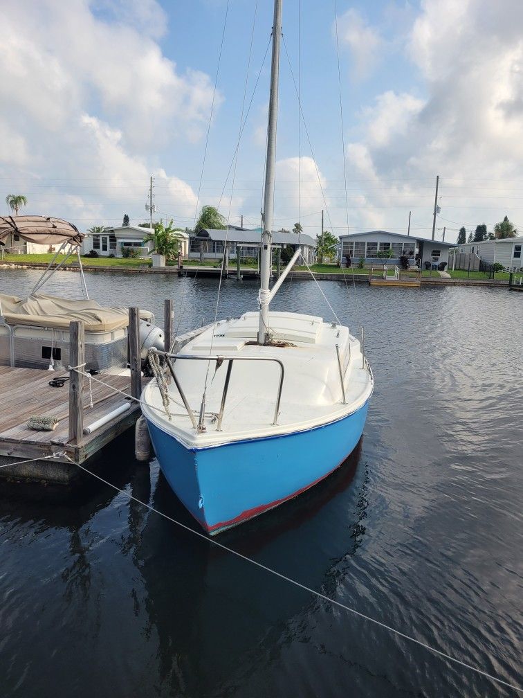1976 21' Balboa Sailboat.. for Sale in Hudson, FL - OfferUp