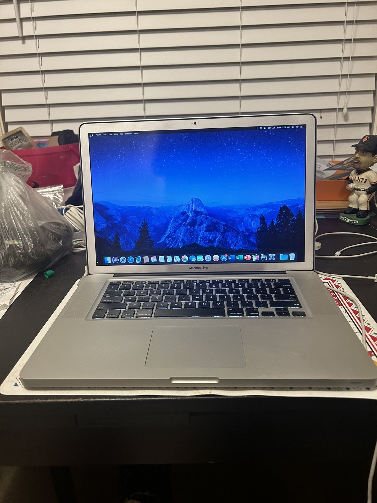 Apple MacBook Pro A1286-15”-2.66ghzI7,500gb,8gb,Wireless-2010 for Sale ...