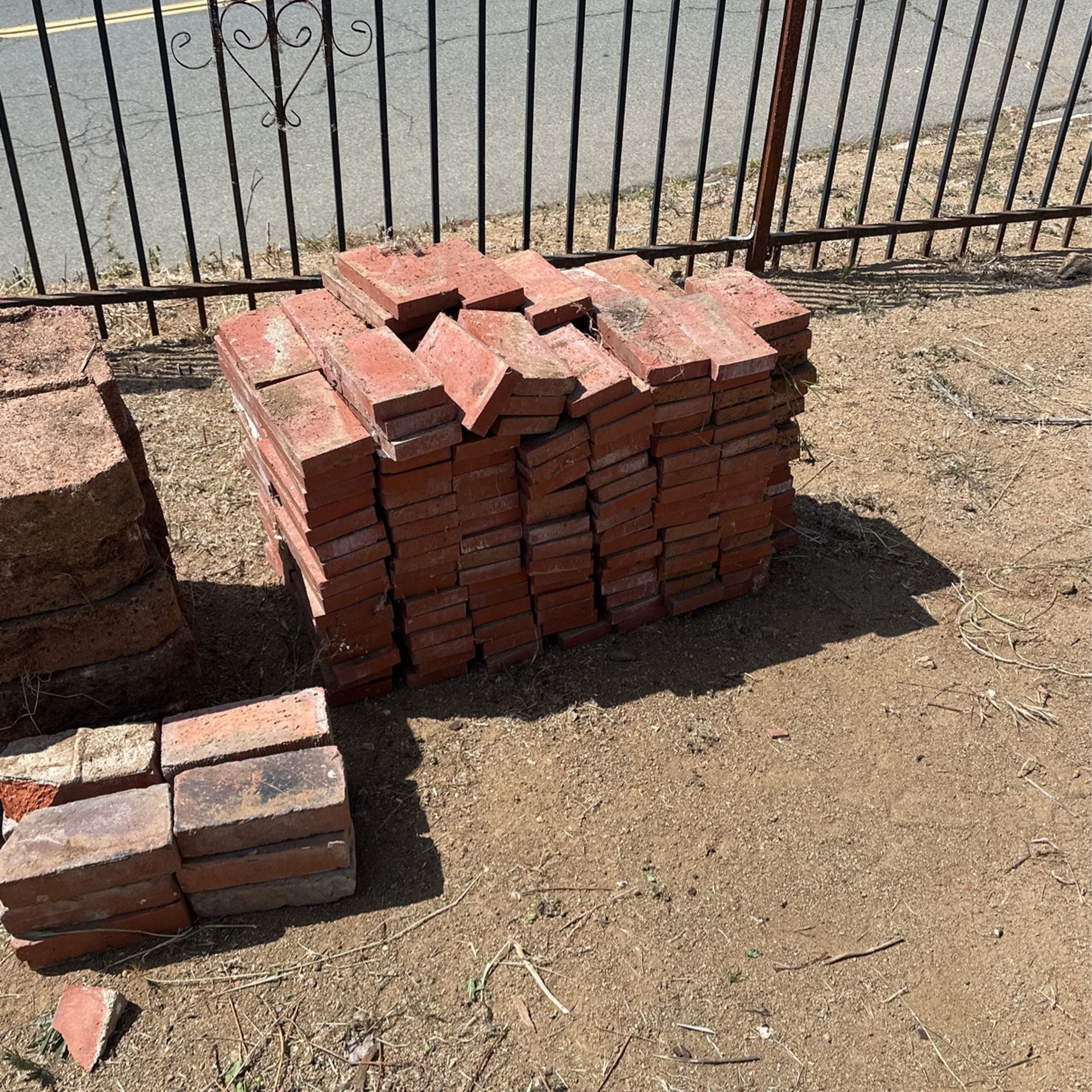 FREE BRICKS for Sale in San Diego, CA - OfferUp