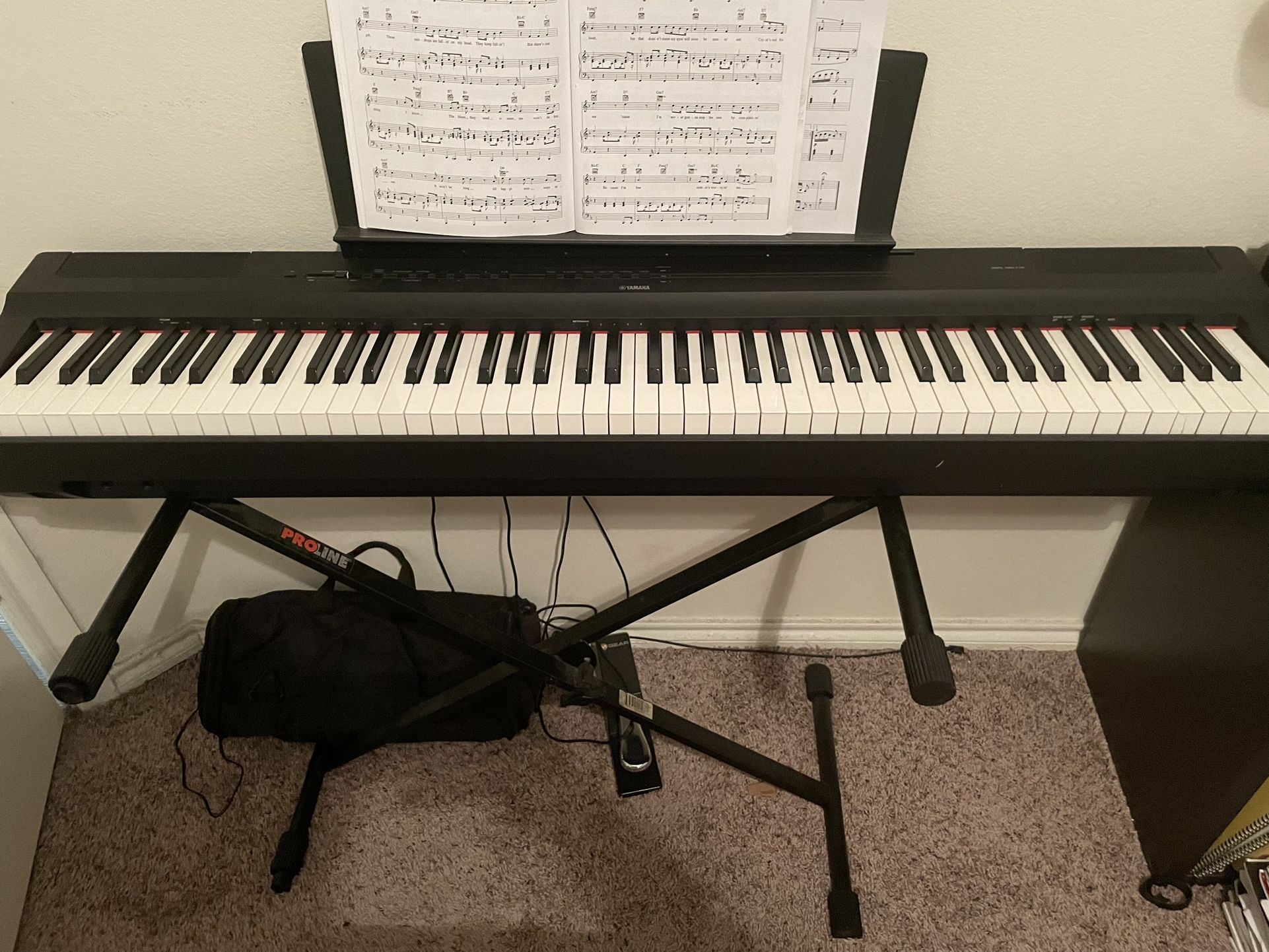Yamaha 88 Key Weighted keyboard Piano + for Sale in Dallas, TX - OfferUp