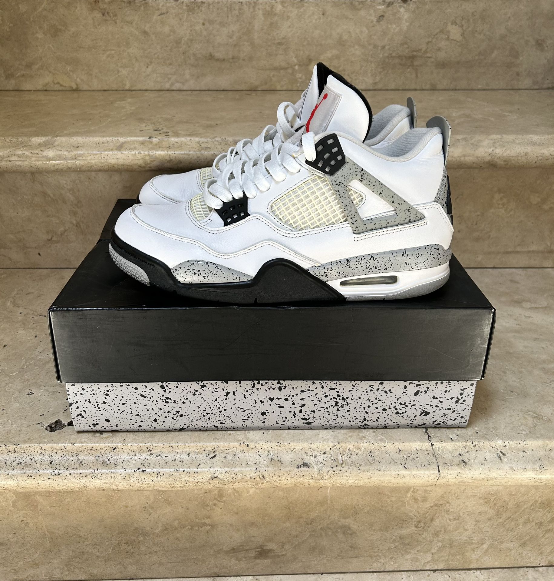 Nike Air Jordan 4 White Cement